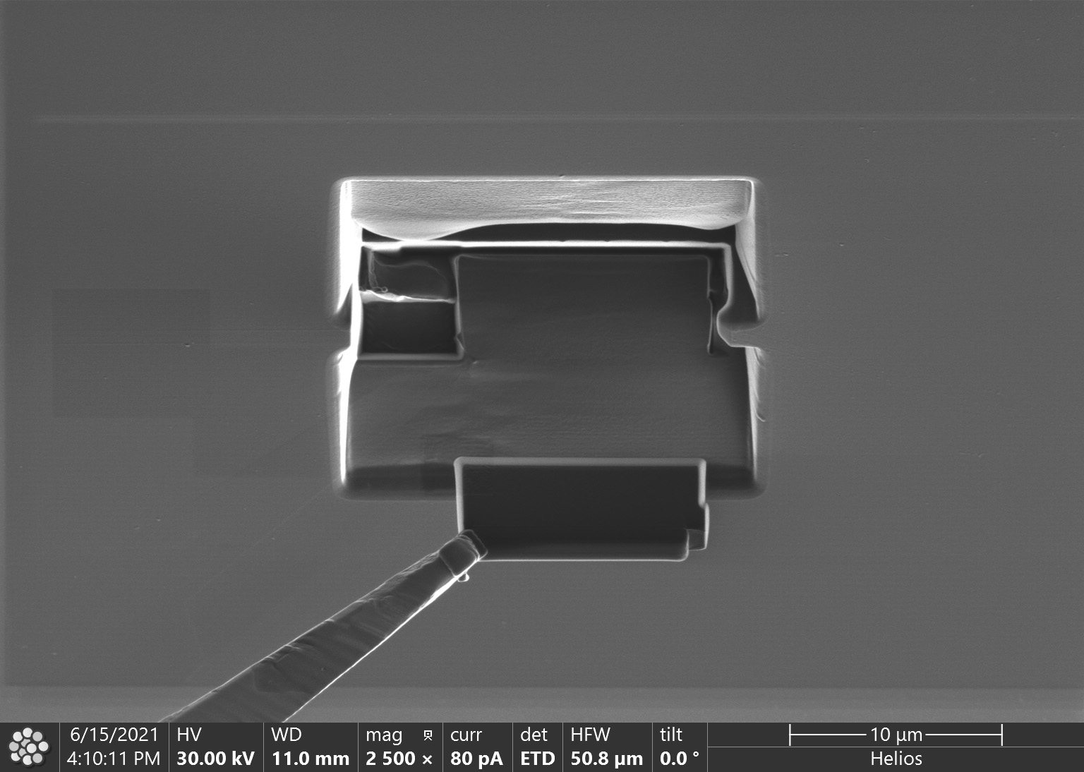 Focused Ion/Electron DualBeam Microscope – Electron Microscope Center