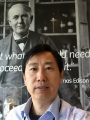 Daniel Tan – Research, Innovation and Graduate Studies